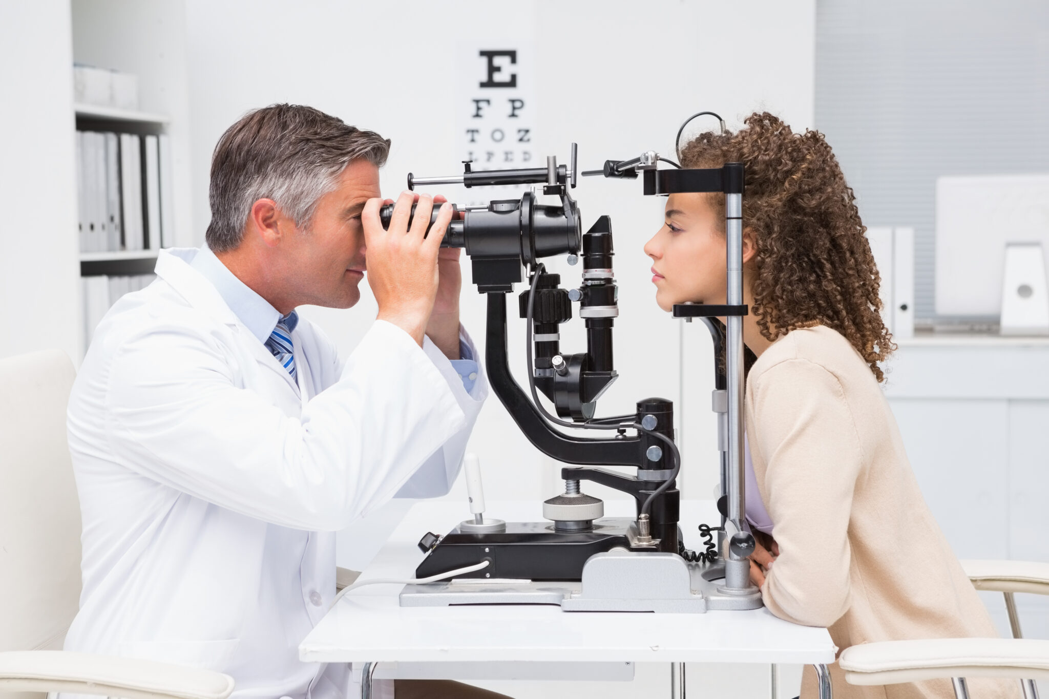 Difference Between Optometrists and Ophthalmologists - Focus Eye Centre